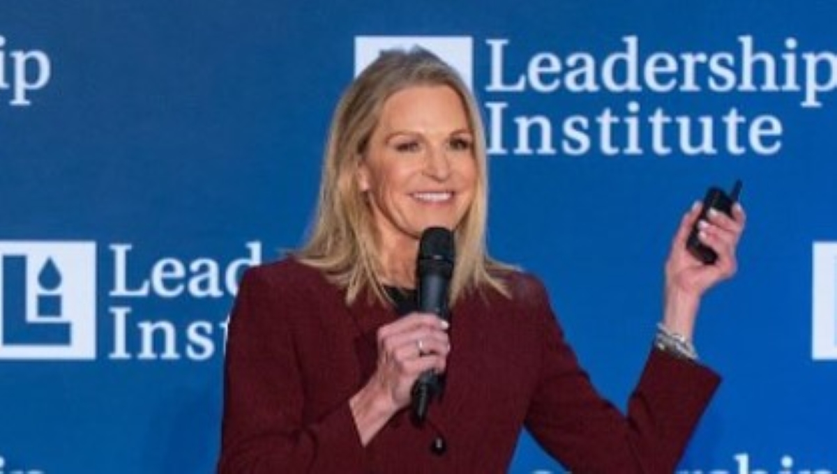 Alice Stewart, comentarista de política da CNN, morre aos 58 anos