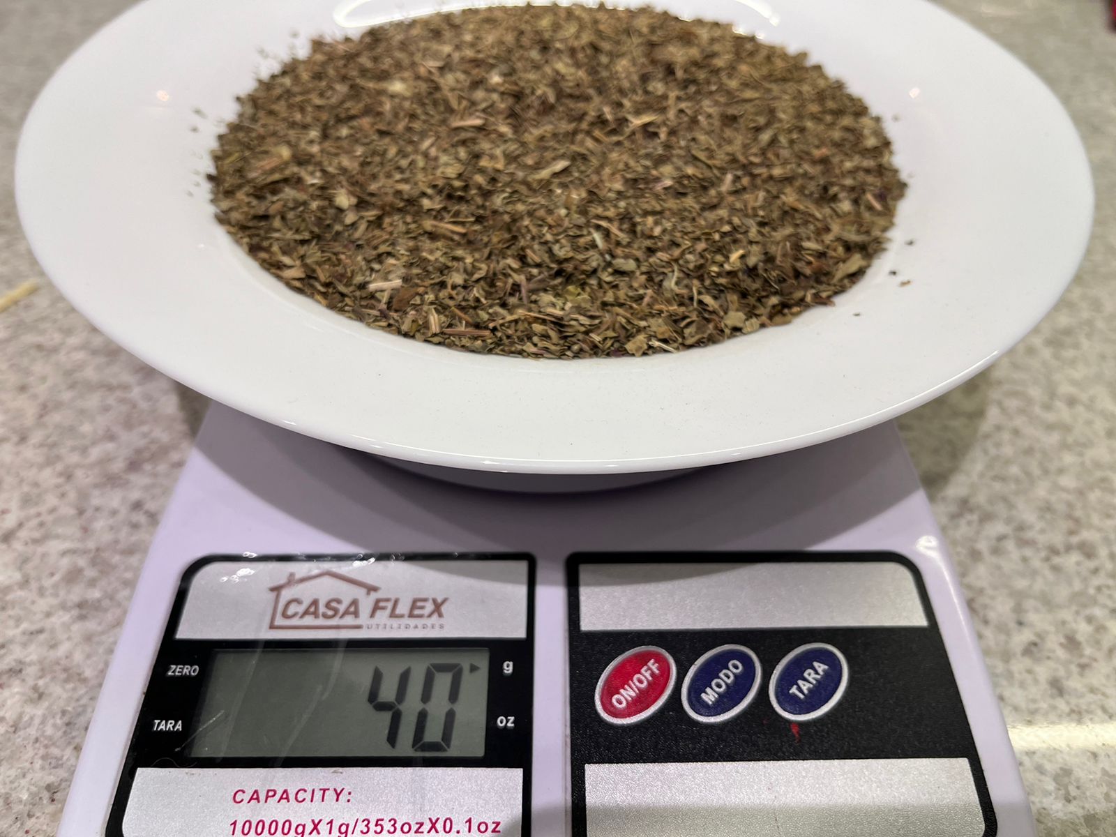 Quanto é 40 gramas de maconha? Compare na balança