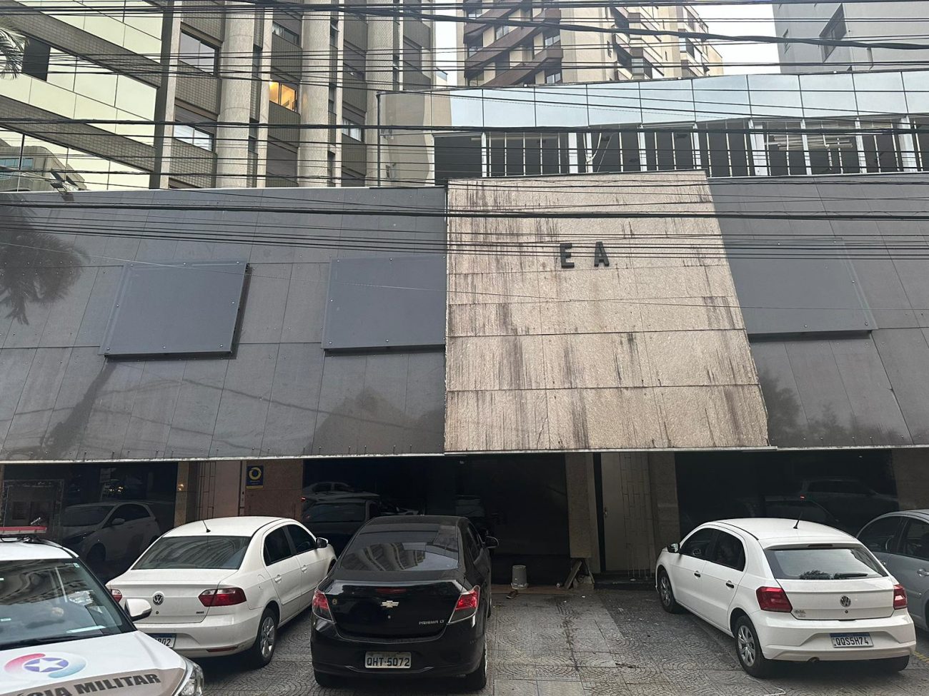 Leilão em Florianópolis vende imóvel de luxo por metade do valor