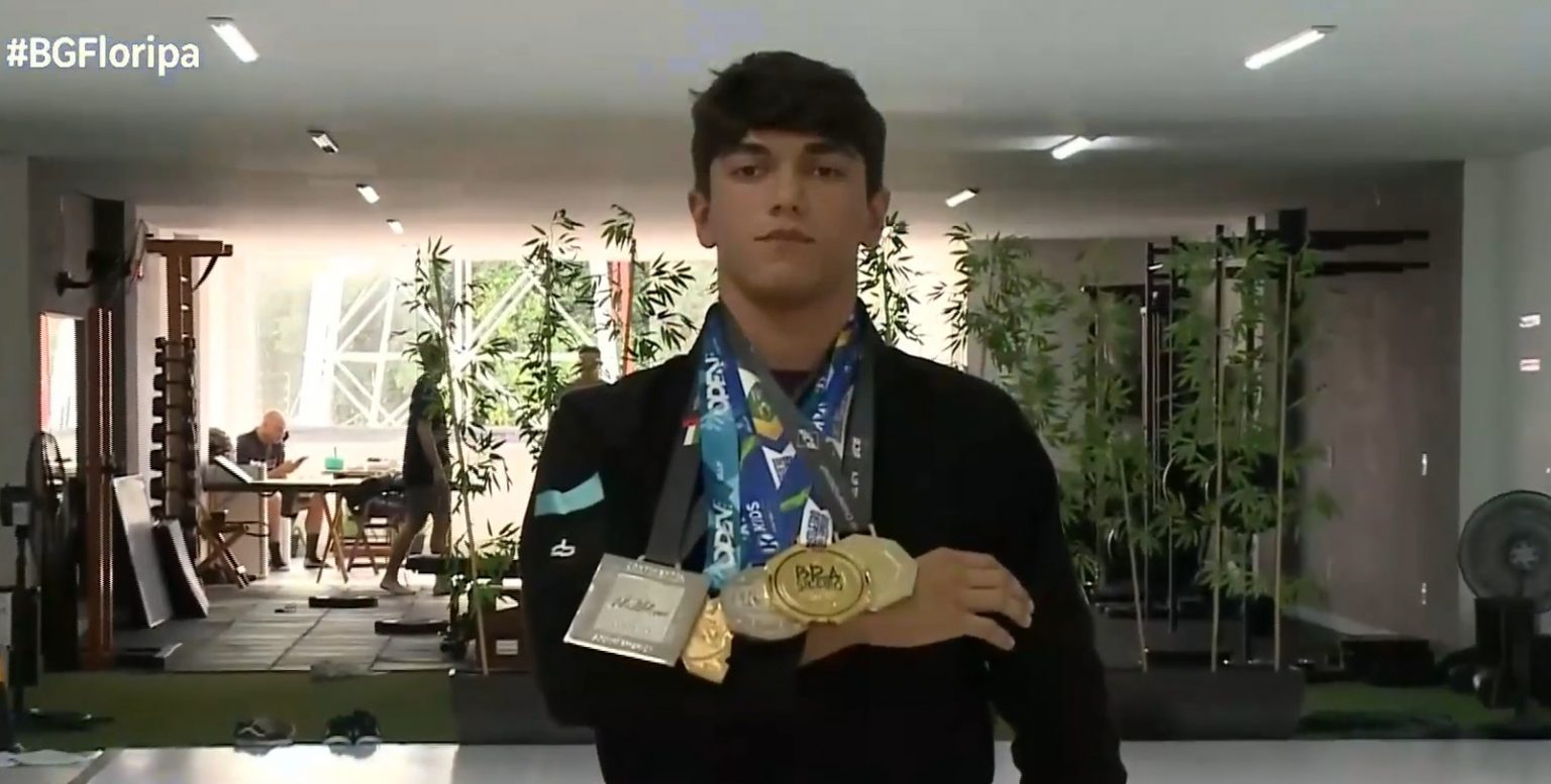 Jiu-jitsu em SC: jovem lutador tem preparação de profissional para o ...