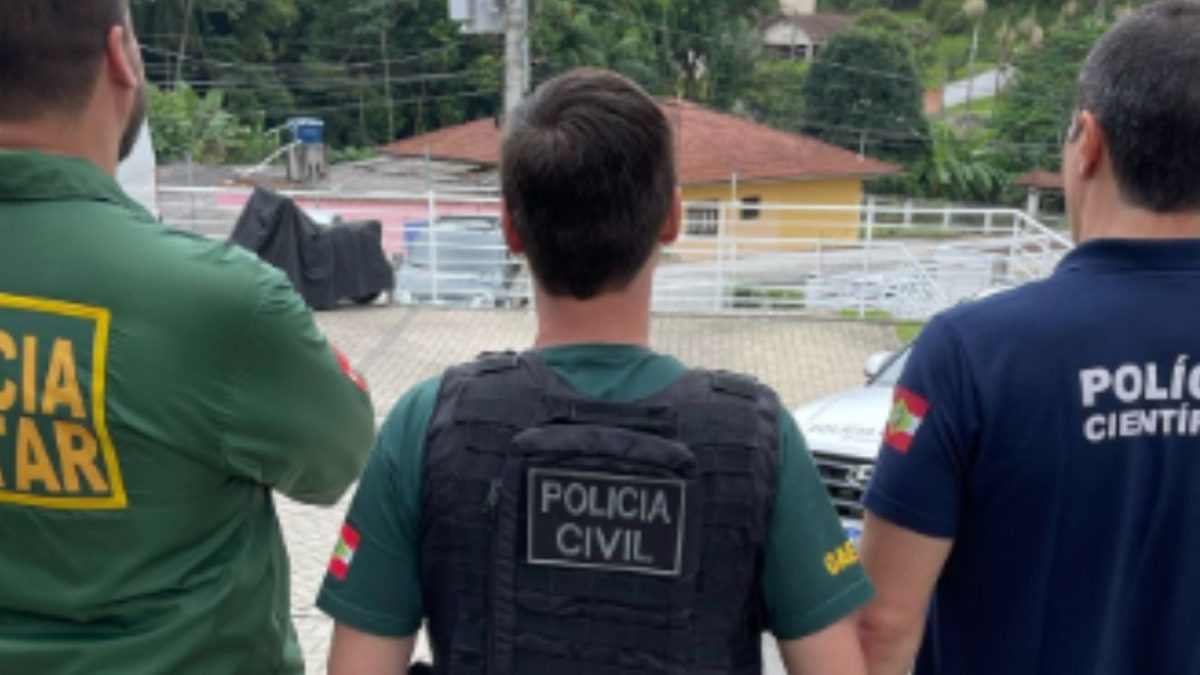 Gaeco investiga crimes sexuais online contra menores em SC