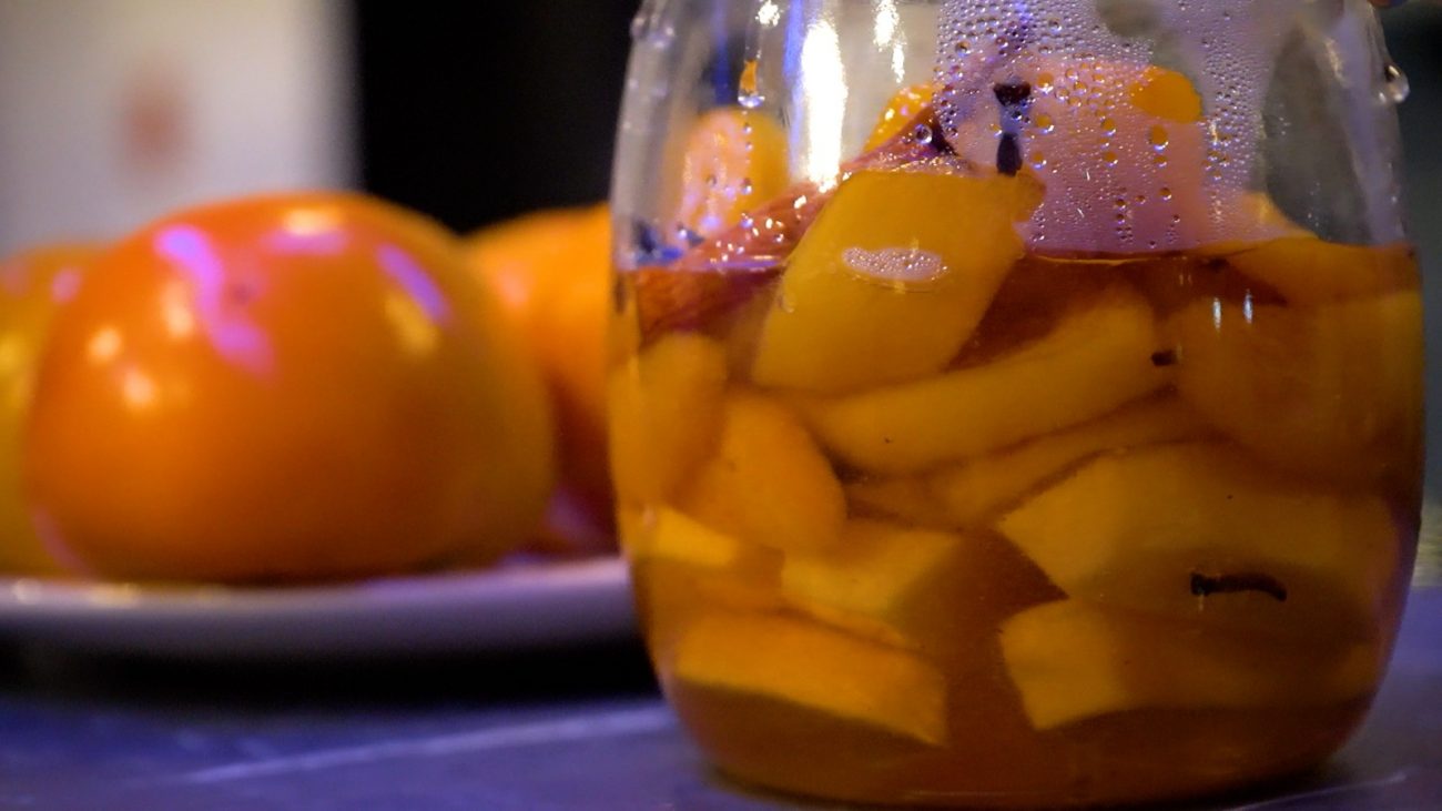 Receitas fáceis com caqui para inovar suas refeições