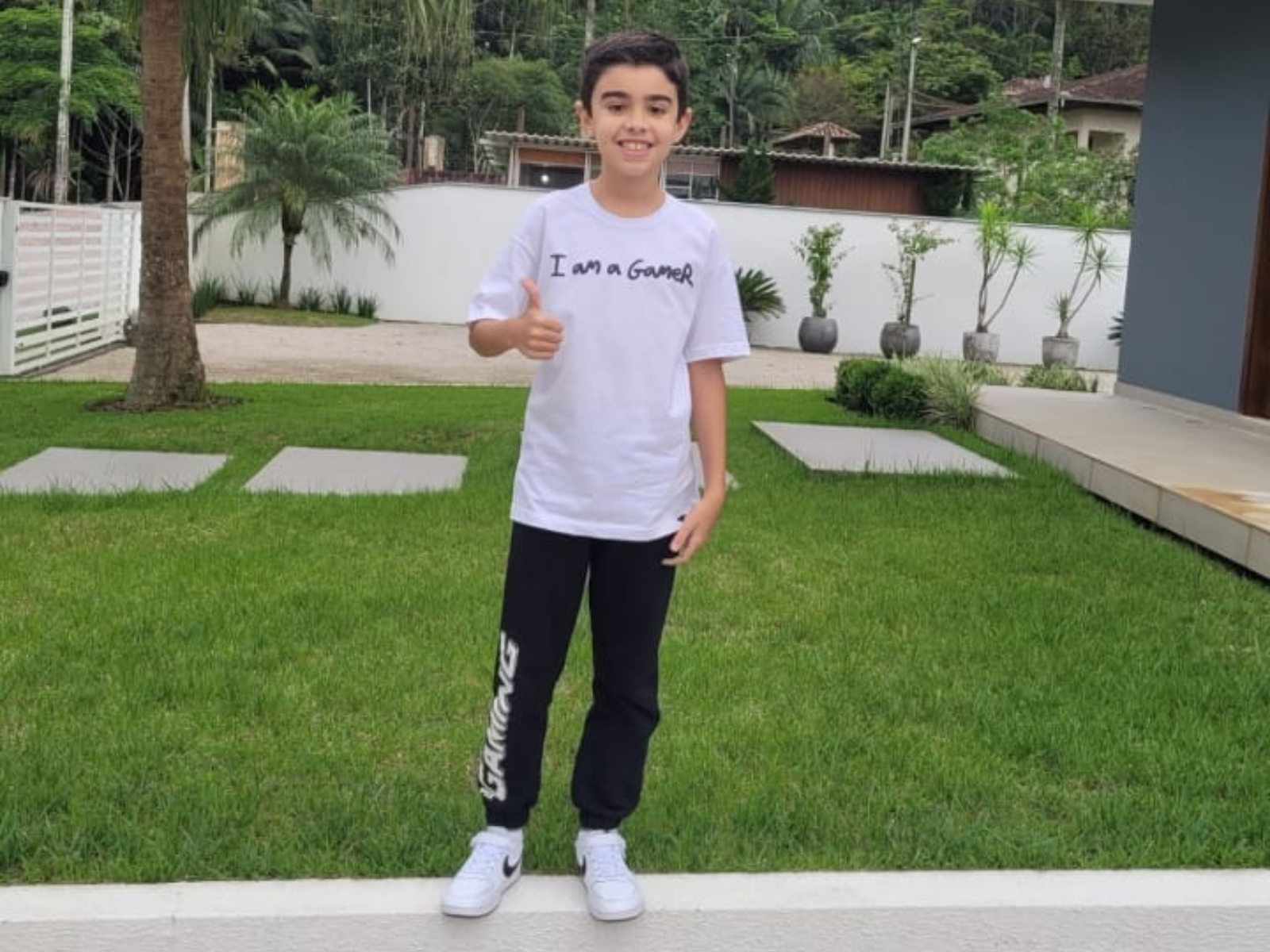 Menino superdotado de 11 anos entra para grupo de QI alto