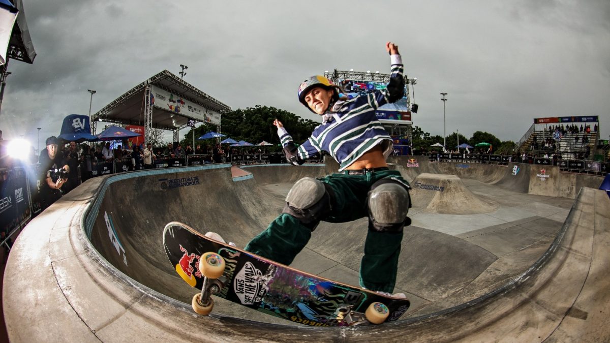 Yndiara Asp e Isa Pacheco estão na final do skate park no STU em ...
