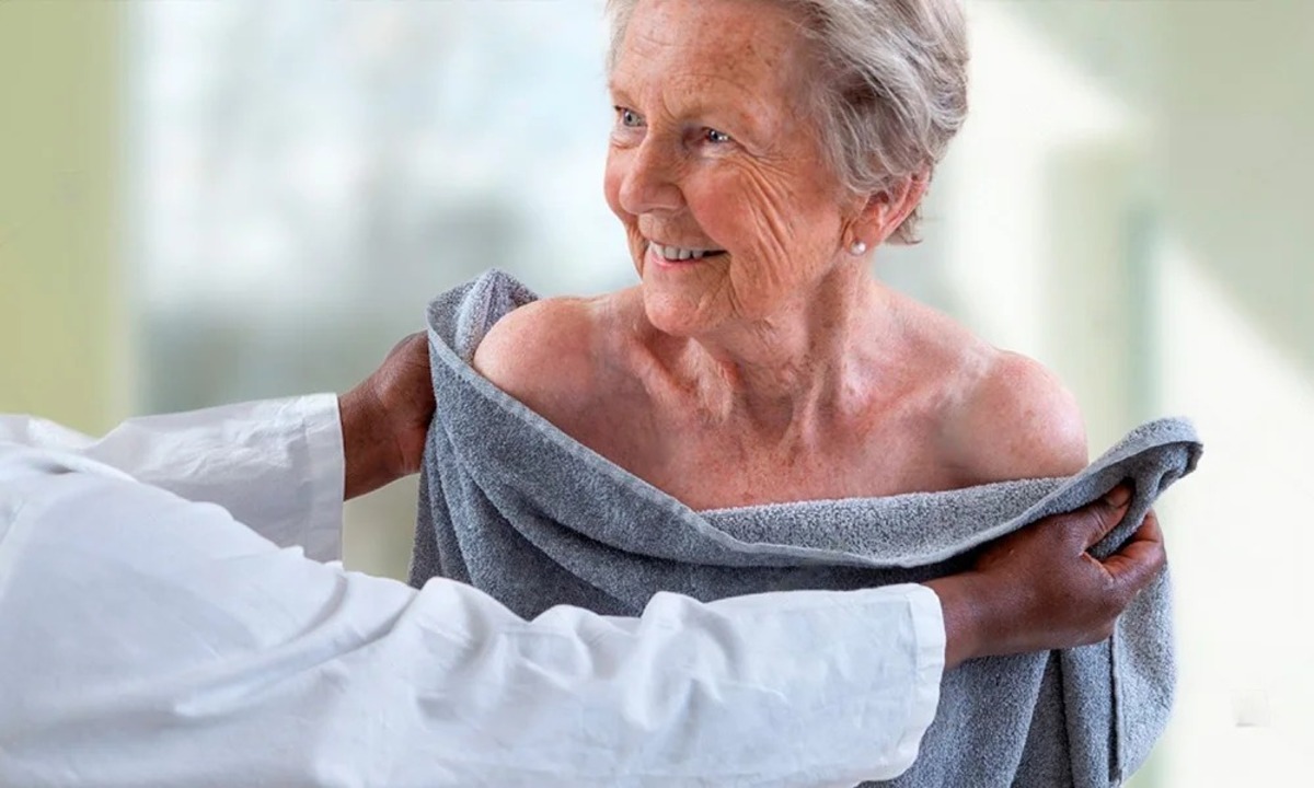 Não é 60 anos! A idade em que uma pessoa é considerada velha, segundo a ...