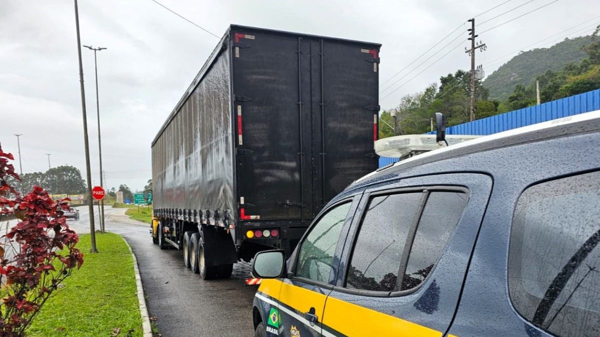 Motorista que desviou carga de R$ 1,5 milhão é preso em SC