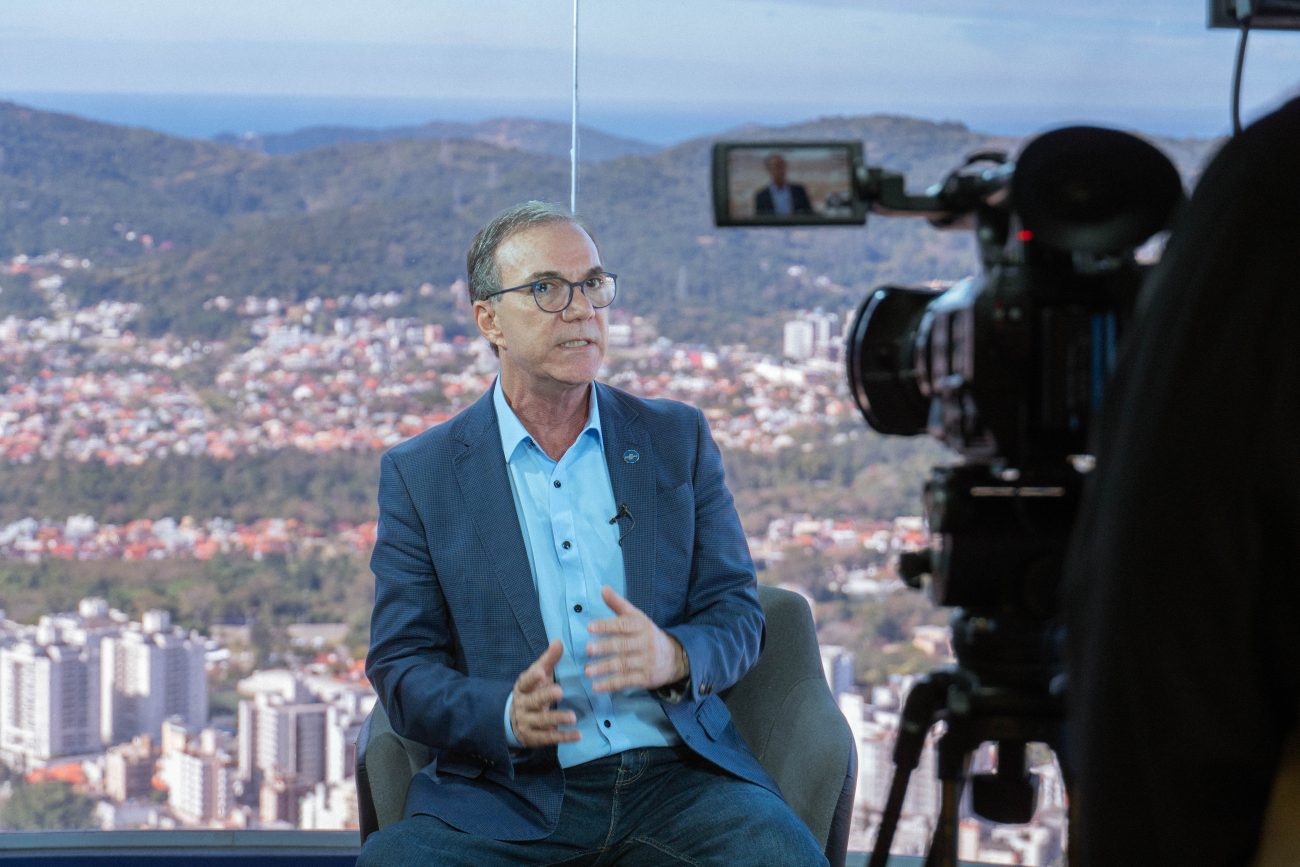 Saiba o que disse Décio Lima sobre taxação de 50% e sobre candidatura ...