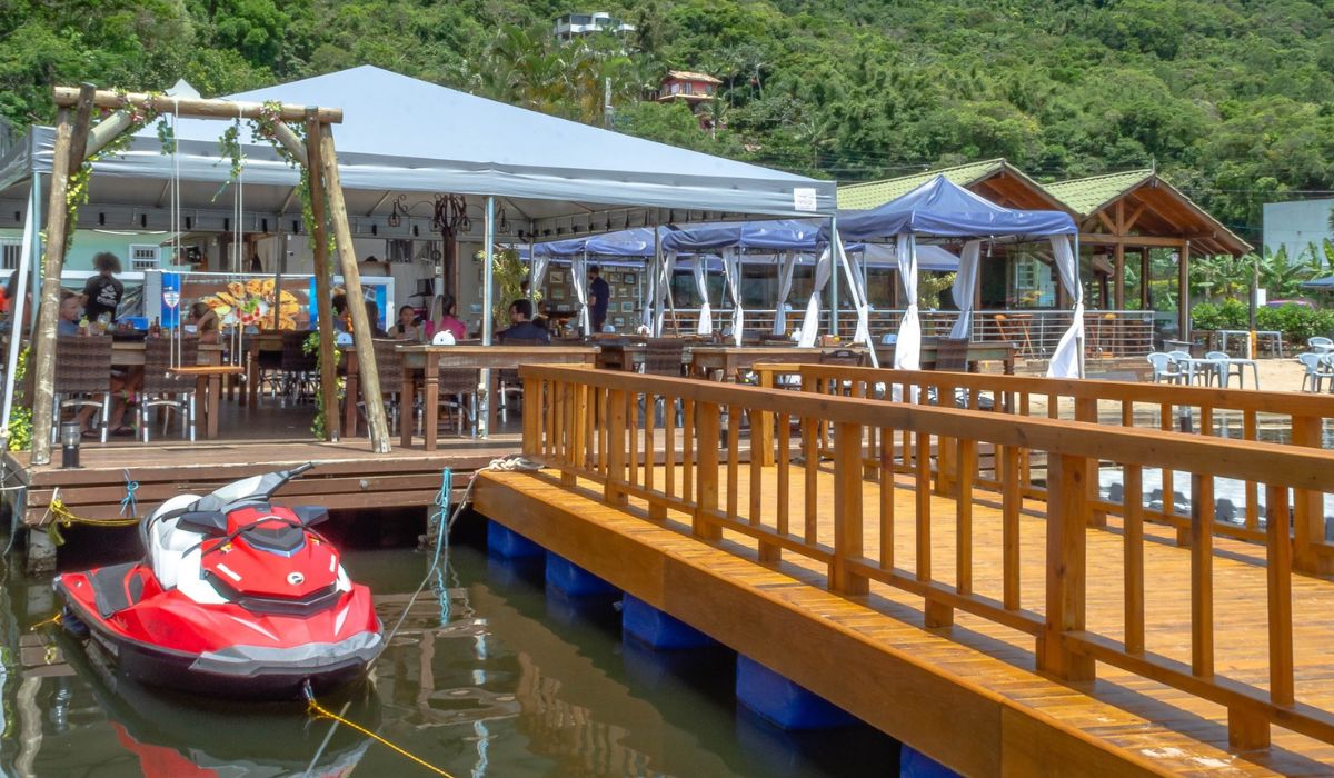 Bar do Boni reage à ordem de demolição em Florianópolis