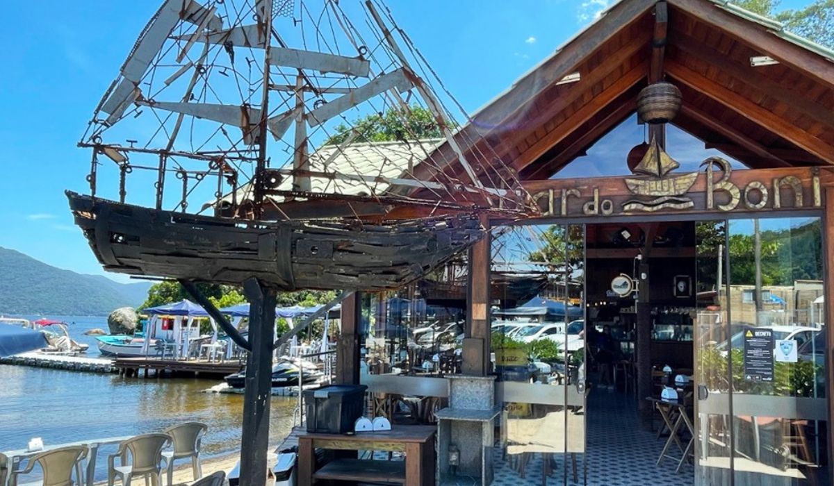 Bar do Boni reage à ordem de demolição em Florianópolis