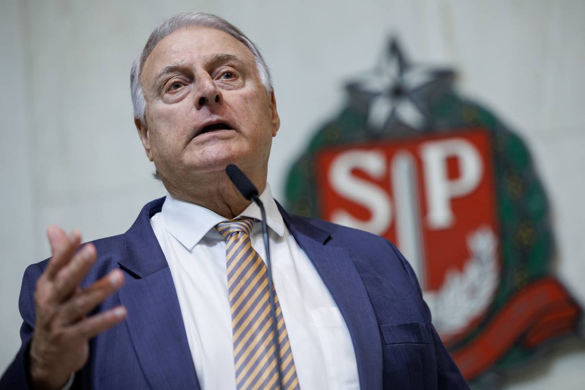 Crise do metanol vira arma política em São Paulo