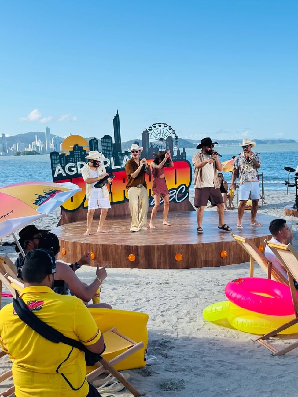 Ana Castela fará show gratuito em Balneário Camboriú