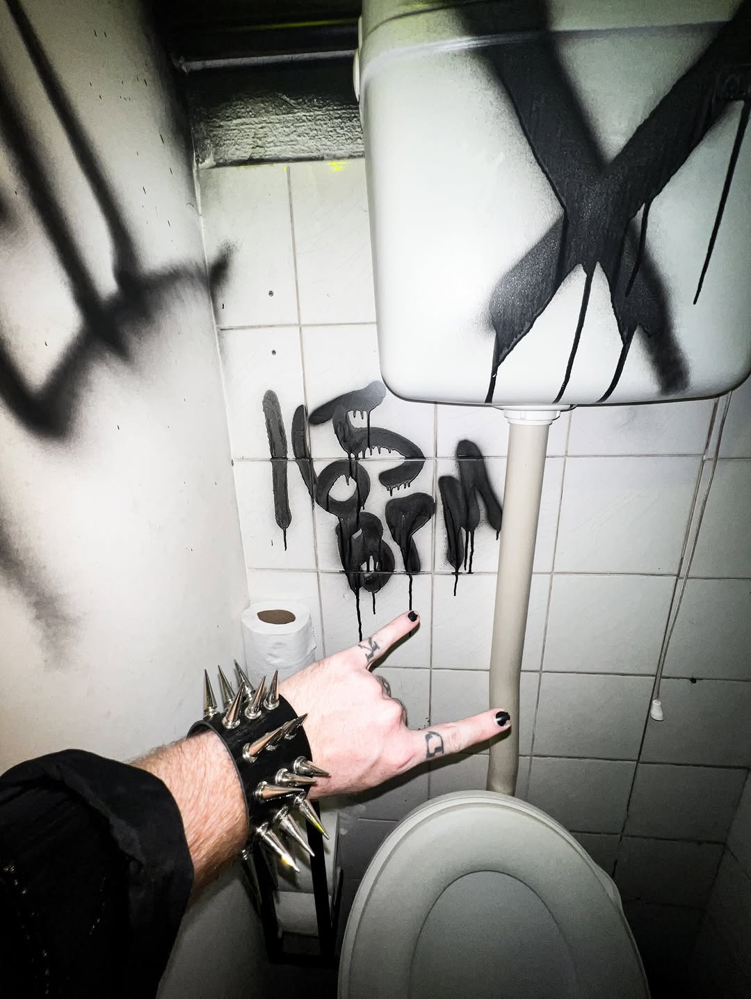 'Inferno': por dentro do 1º bar de hard techno do Brasil