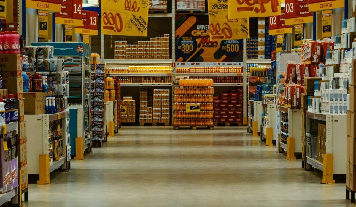 Estado brasileiro proíbe supermercados aos domingos; entenda