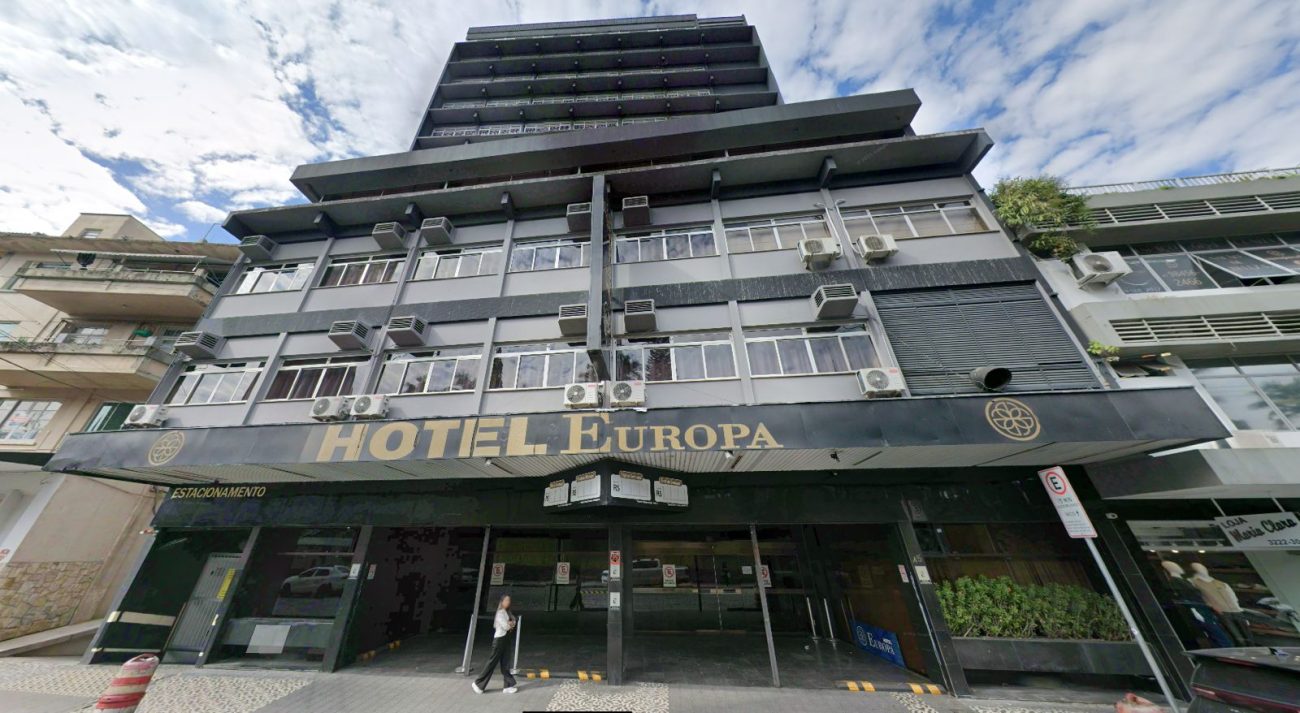 Hotel desativado após impasse judicial no Centro de Blumenau promete ...