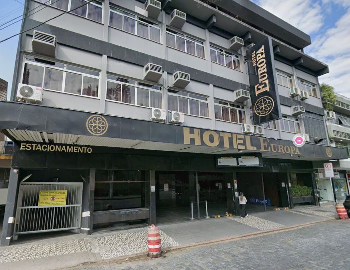 Hotel desativado após impasse judicial no Centro de Blumenau promete ...