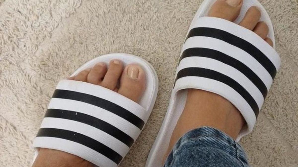 Review: Chinelo Adidas Adilette Aqua: conforto pós-nado e secagem ...