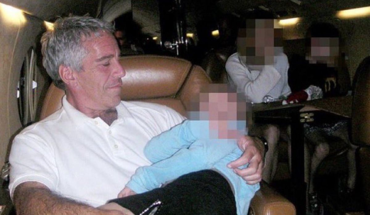 Arquivos do caso Epstein: imagens de nudez são retiradas