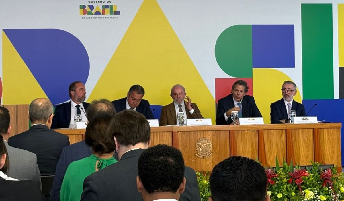 Preço do diesel pode cair após governo zerar PIS e Cofins do combustível