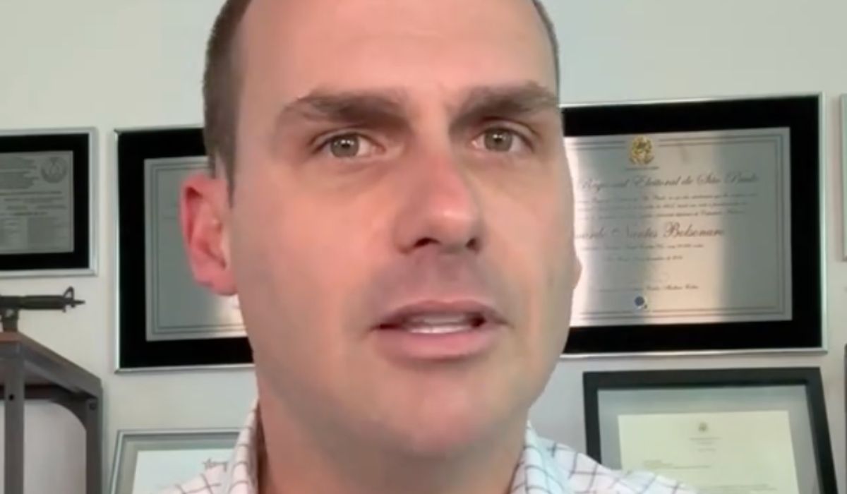 Eduardo Bolsonaro dá nova versão para prisão de Ramagem
