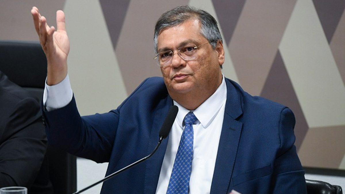 Flávio Dino sofre acidente doméstico e cancela 'Gilmarpalooza'
