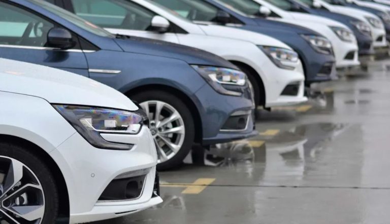 Megafábrica de carros para risco de incêndio em suas marcas