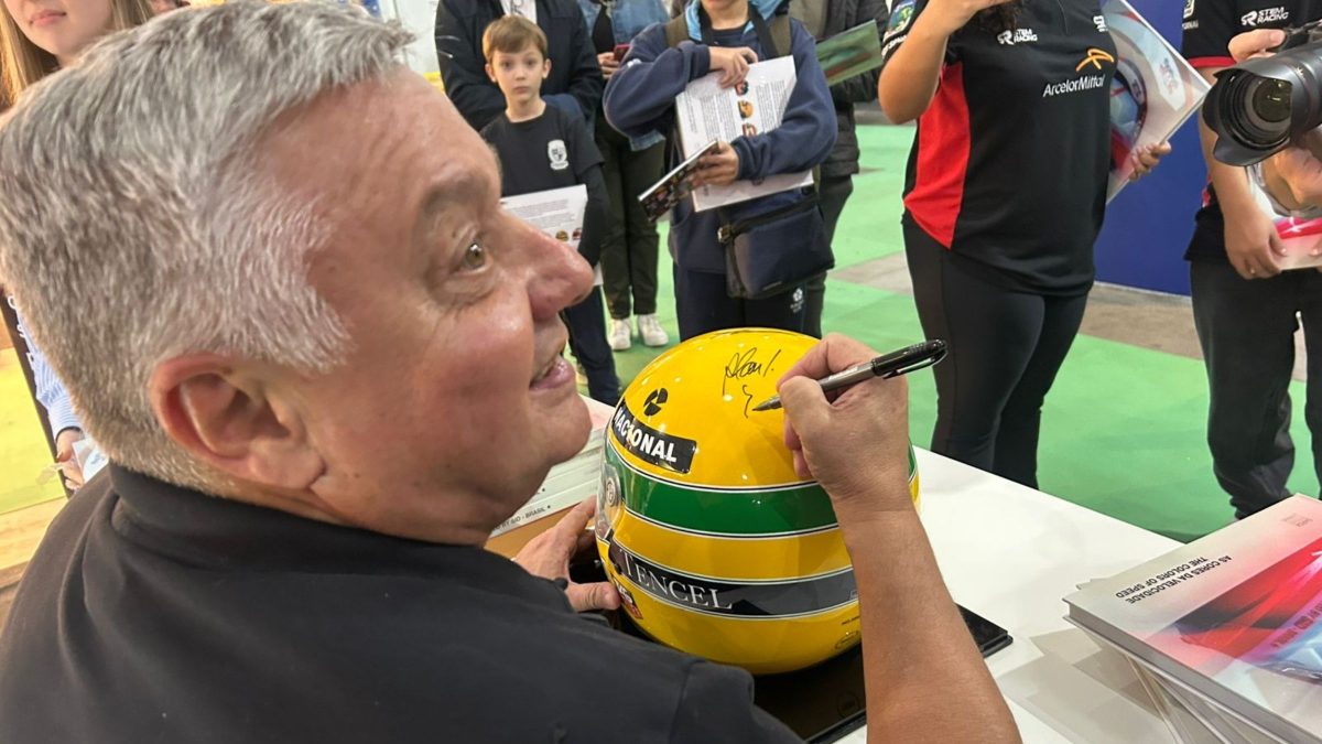 Capacetes de Senna e da F1 viram livro e exposição em SC