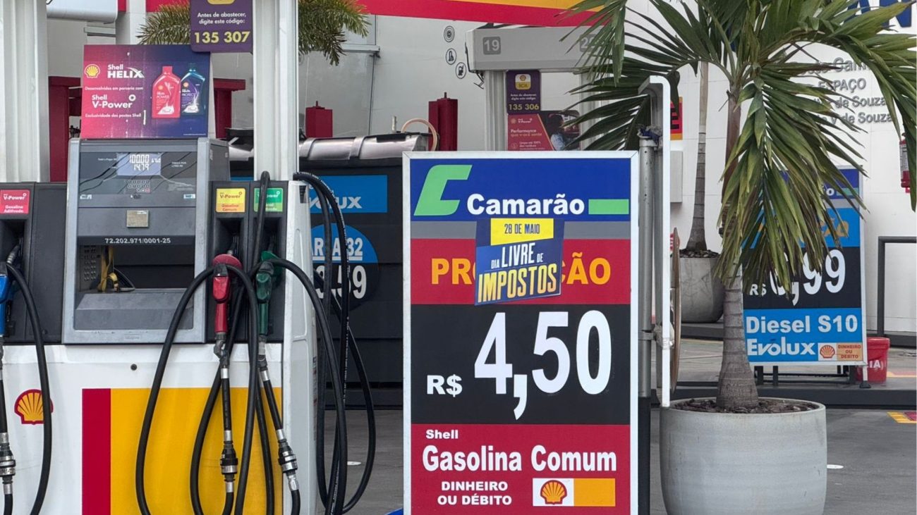 Gasolina sem imposto na Havan e em posto de SC faz motorista encher tanque