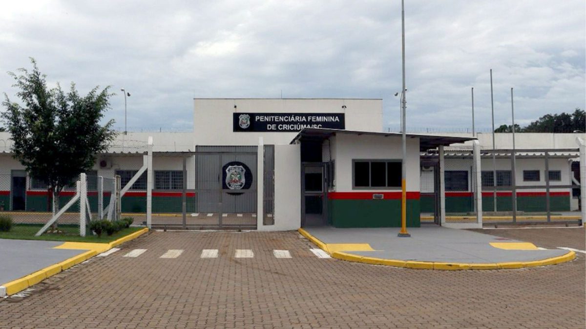 Detenta conhecida como ‘Bibi Perigosa’ é assassinada em presídio ...