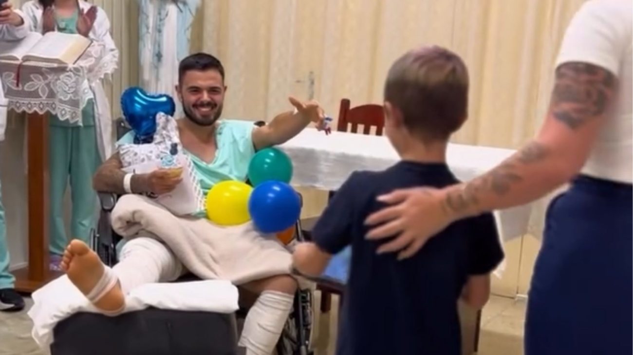 VÍDEO: Pai na UTI surpreende filho e emociona hospital em SC